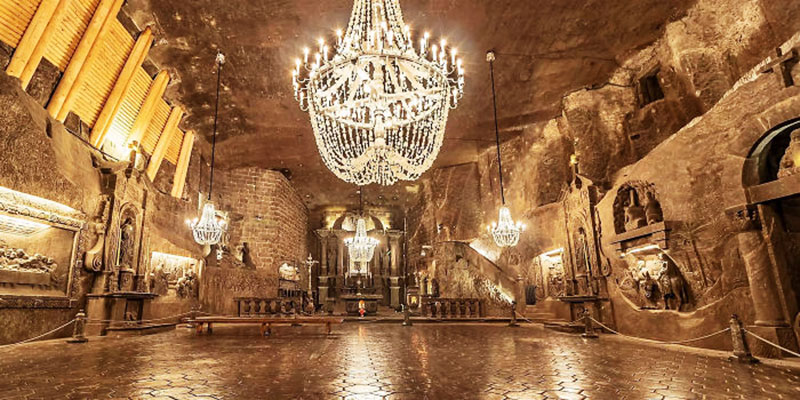Mine de Wieliczka en Pologne, Lacs, Chapelles de Sel sont des ...